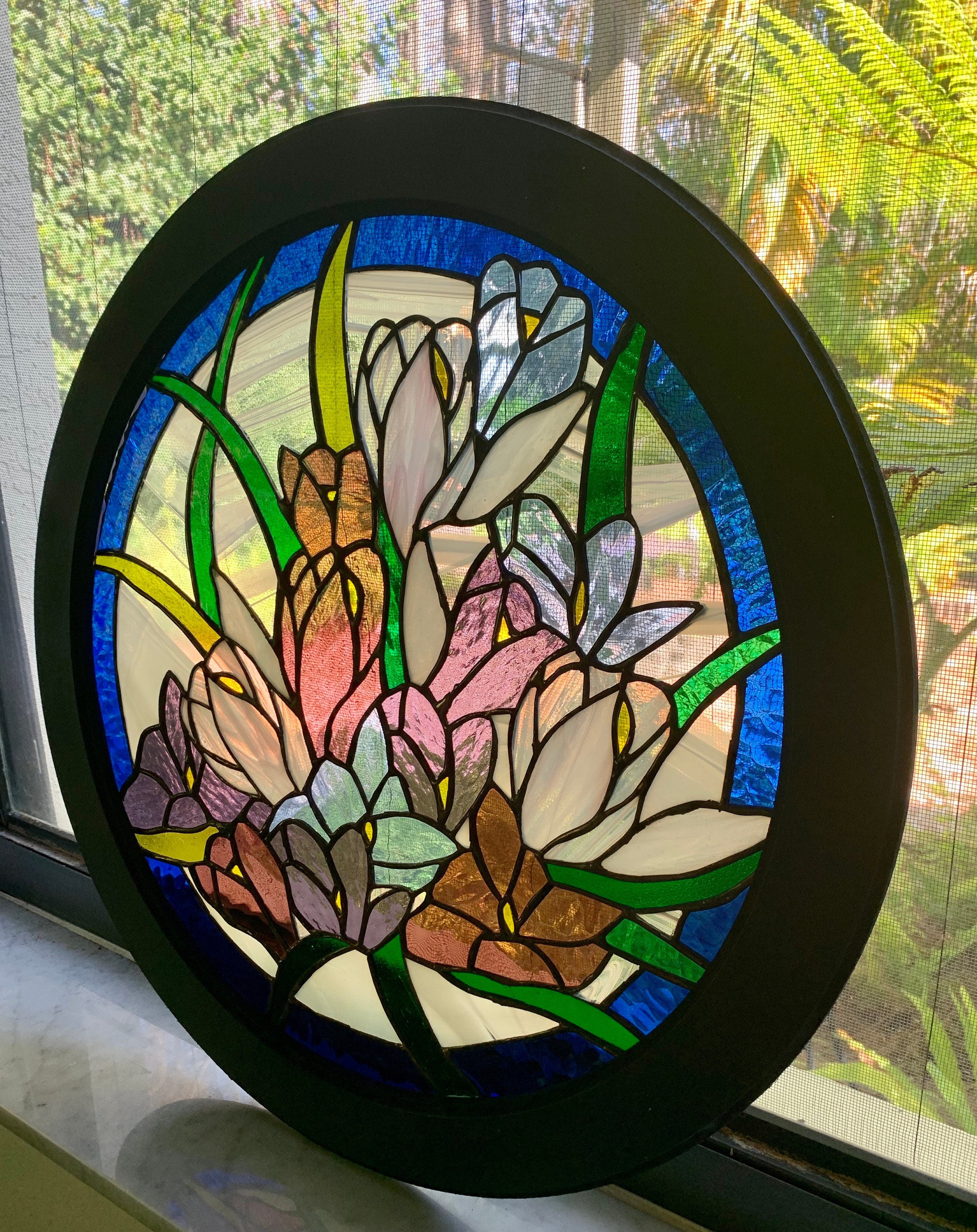 Stained Glass Crocus Suncatcher in 20” Round Black Wooden Frame - Etsy