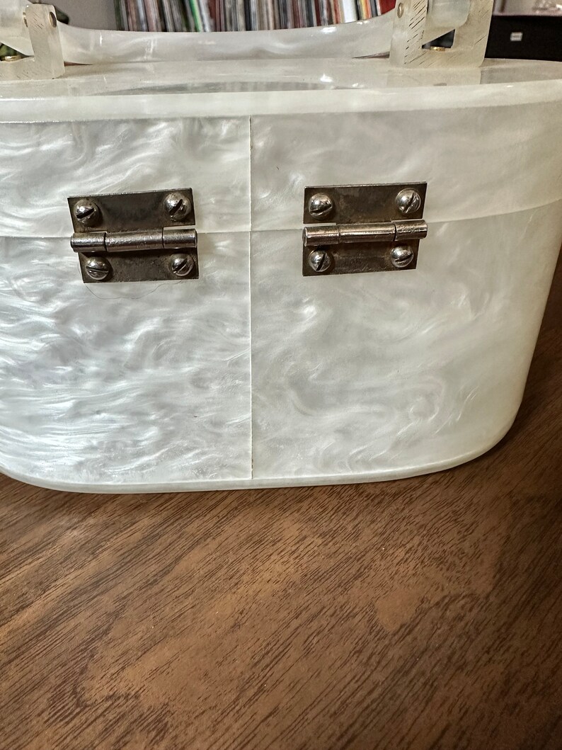 Vintage 60s Top Handle Ivory Swirl Lucite Pillbox Box Bag Purse Handbag ...