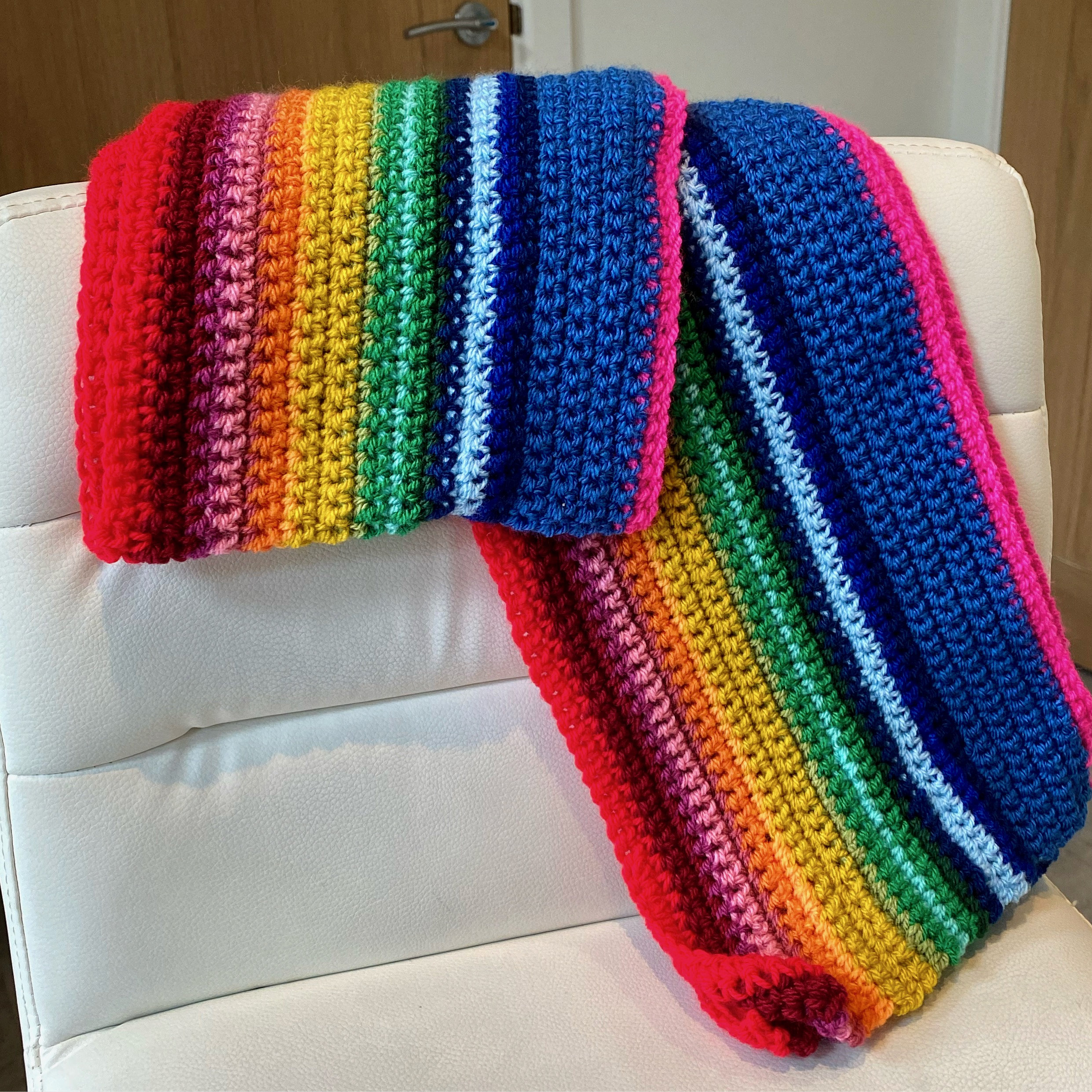 Easy Rainbow Scarf Crochet Pattern. Doctor Who Crochet Inspired by ...