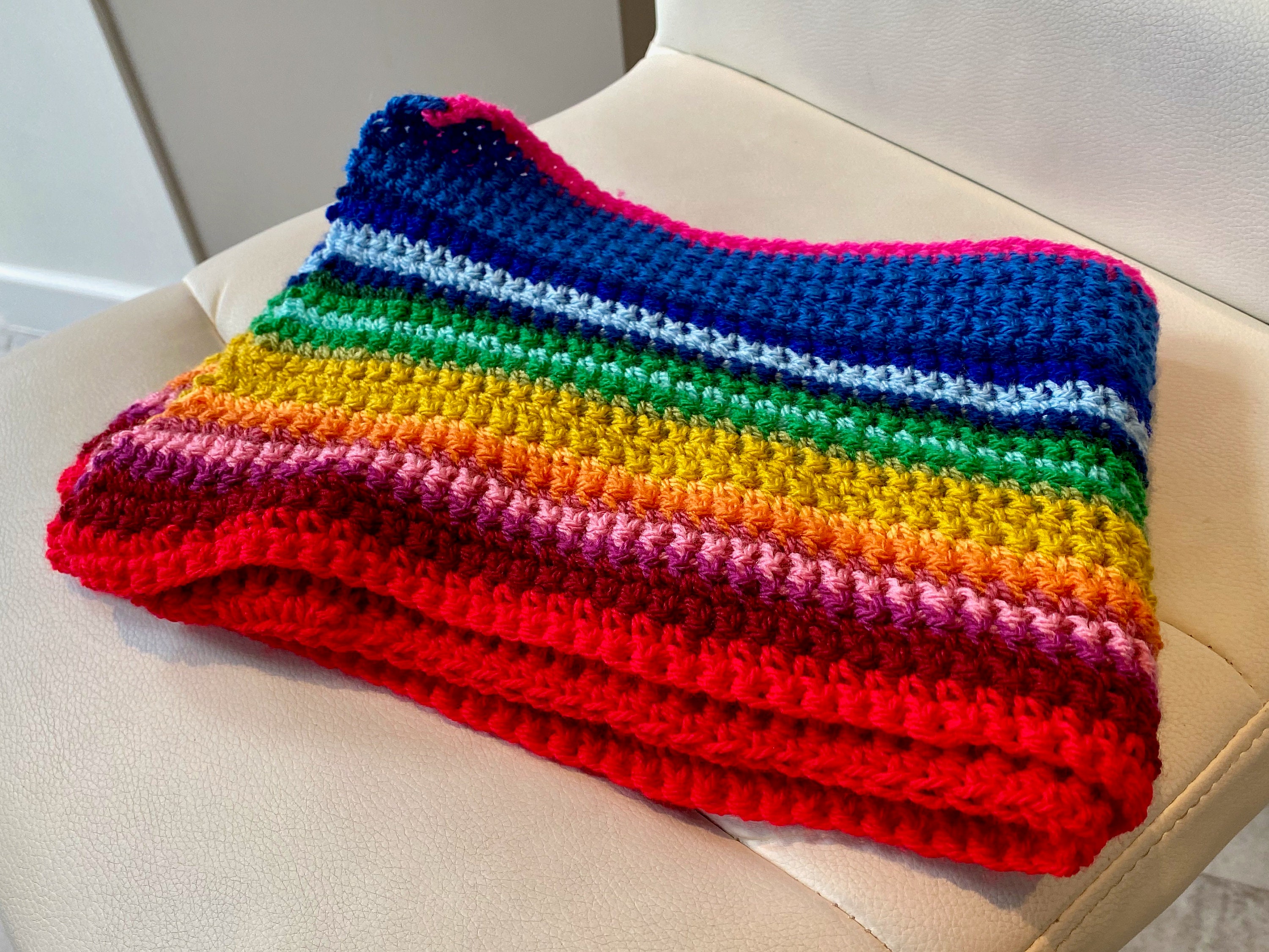Easy Rainbow Scarf Crochet Pattern. Doctor Who Crochet Inspired by ...