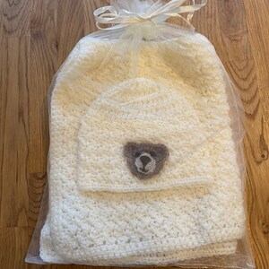 Newborn Baby Teddy Bear Gift Set Crochet Patterns | Unisex Baby Blanket ...