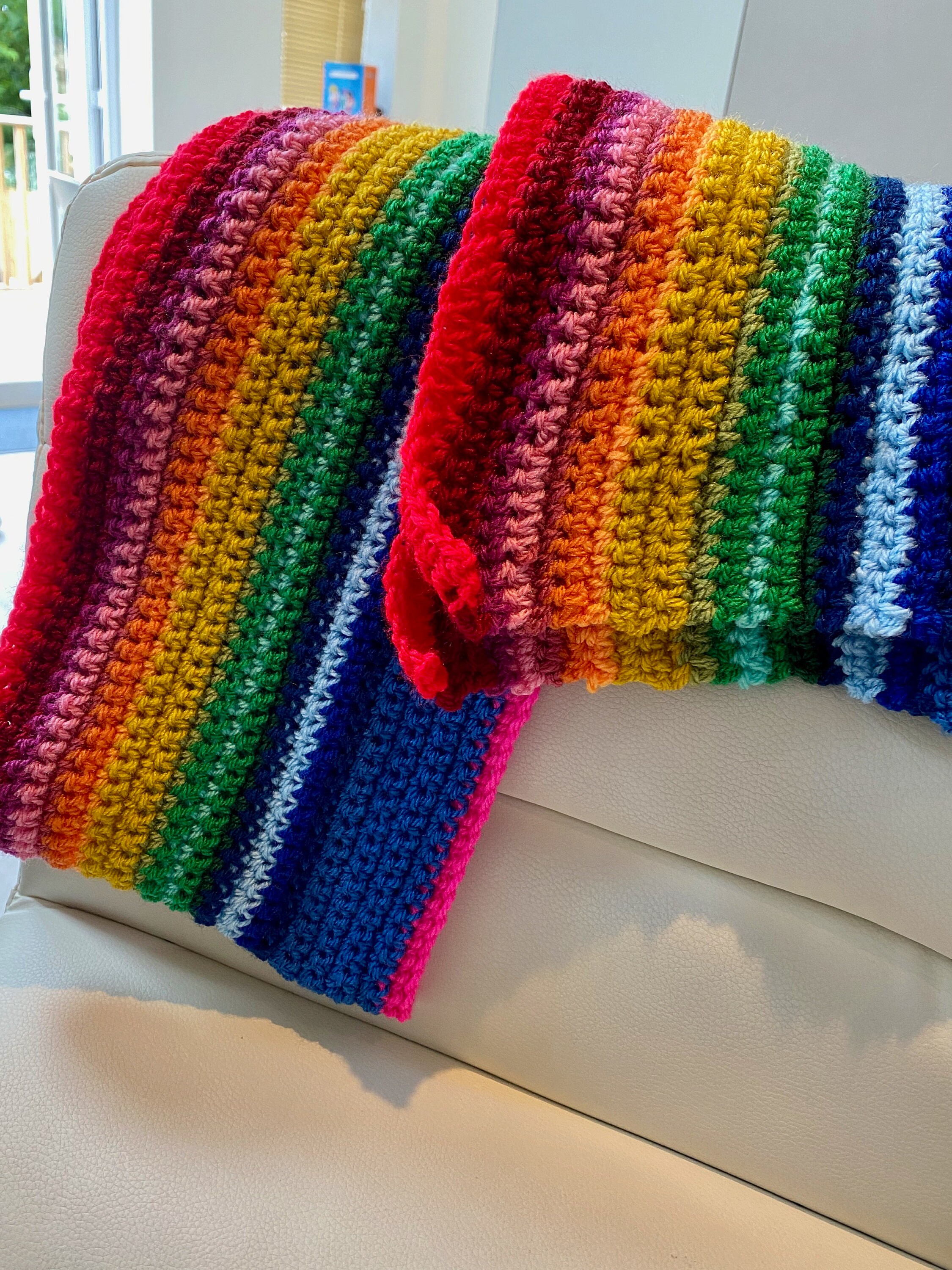 Easy Rainbow Scarf Crochet Pattern. Doctor Who Crochet Inspired by ...