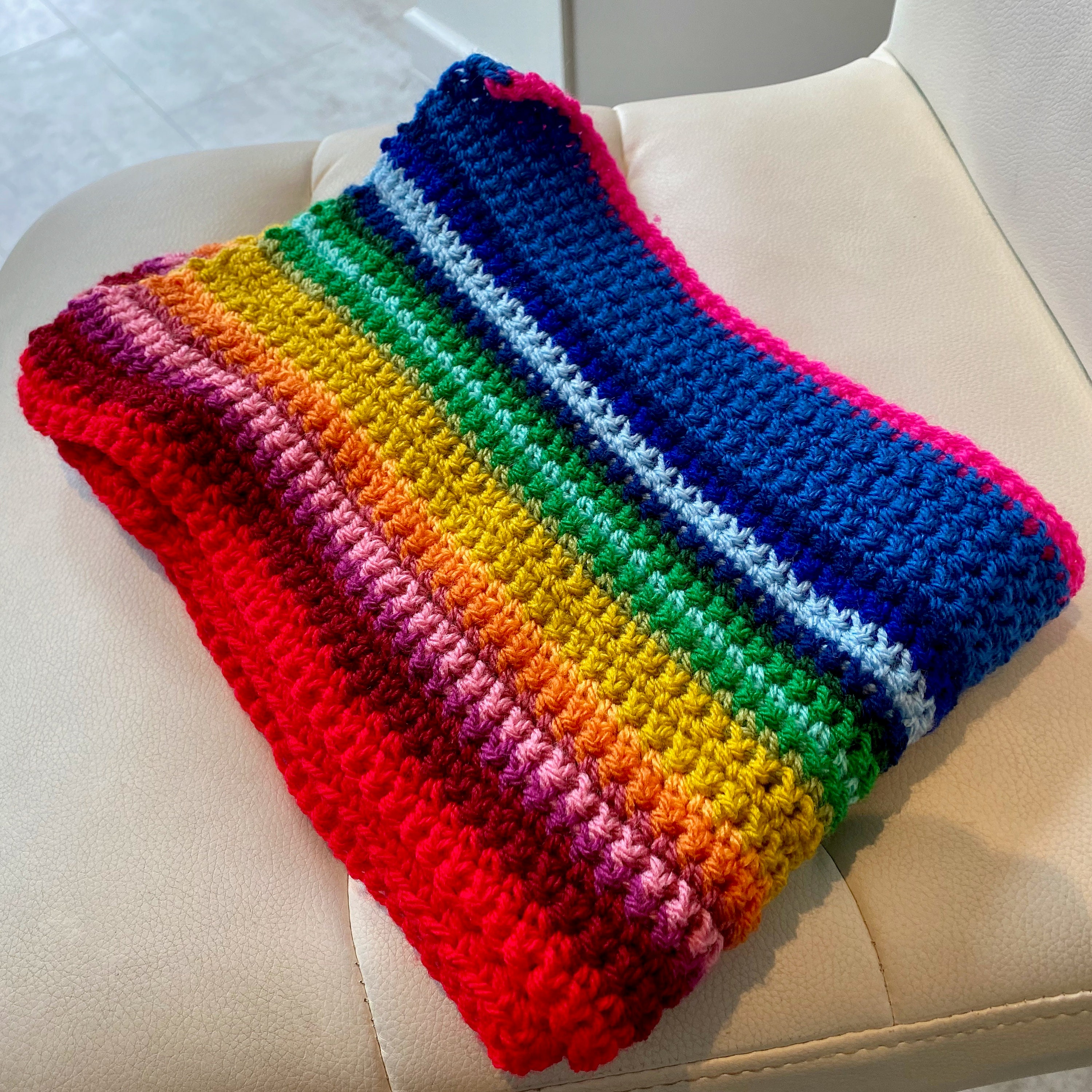 Easy Rainbow Scarf Crochet Pattern. Doctor Who Crochet Inspired by ...