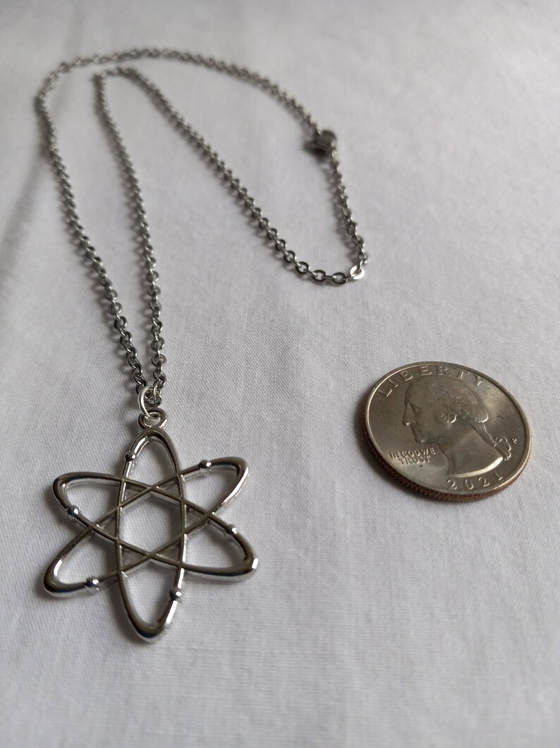 Atom Necklace. Silver Tone Atom Chemistry Science Pendant. Chemistry ...