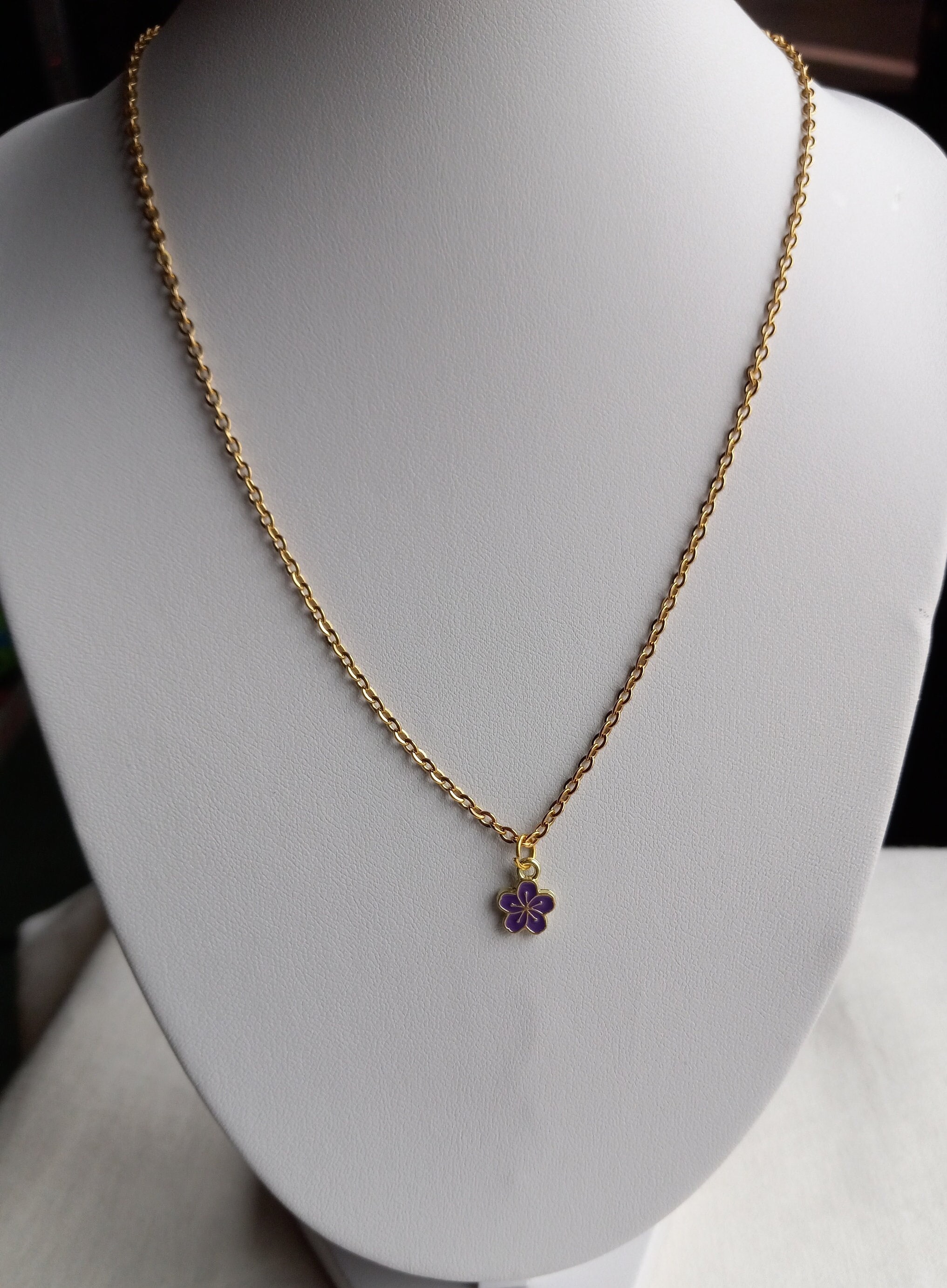 Purple Flower Necklace/purple Flower Pendant/very Dainty/gift - Etsy