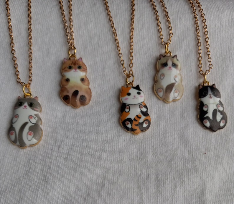 Dainty Cat Pendant/cutest Kitten Necklaces/five Little Gold - Etsy