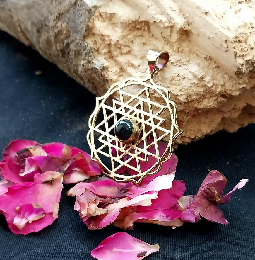 Sri Yantra Pendant With Free Hinge, Turkish Evil Eye, Triangle ...