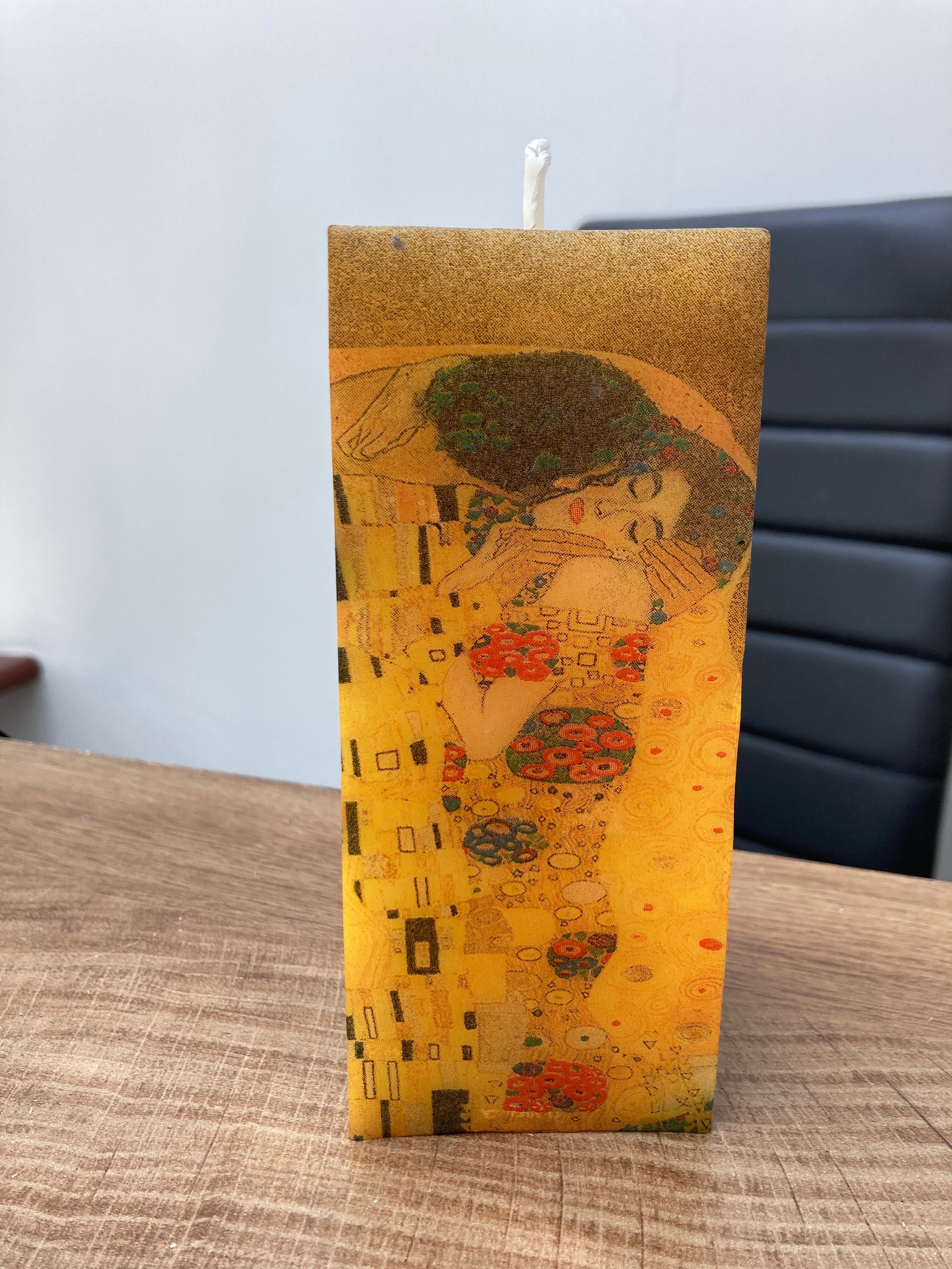 Gustav Klimt the Kiss Theme Candle - Etsy