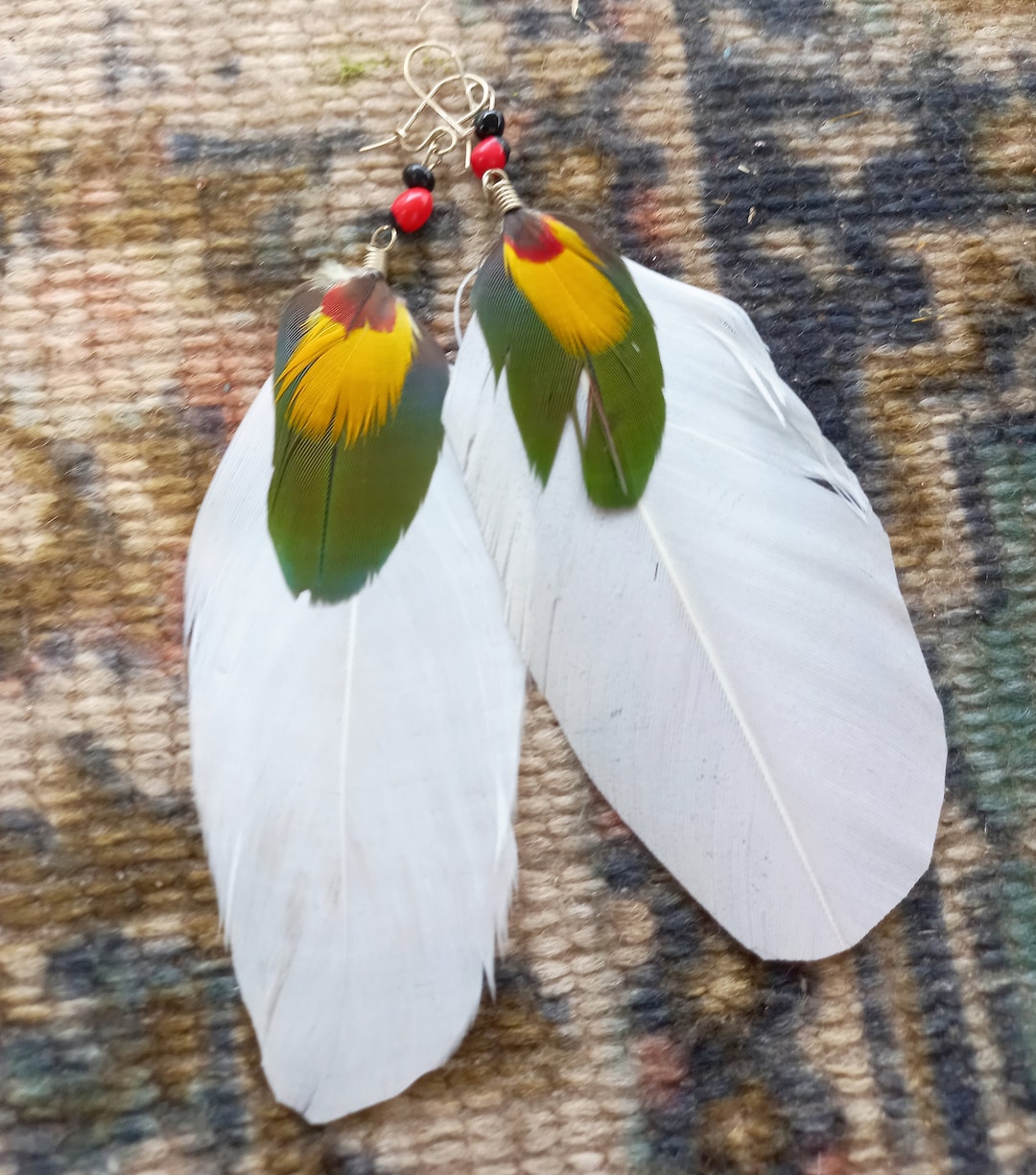 Natural White Parrot Guacamayo Feather Earrings From the Jungle Tribal ...