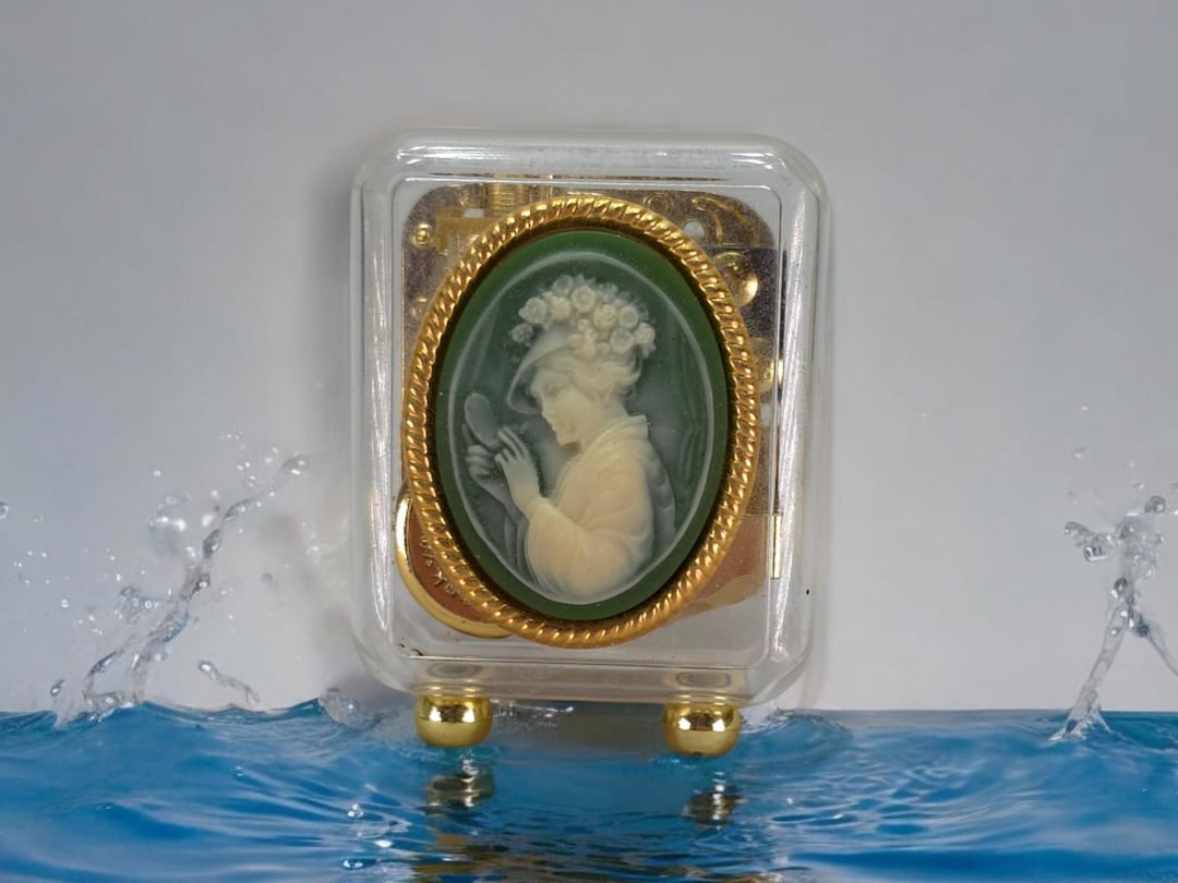 Sankyo Cameo Music Box Vintage Green Cameo Sankyo Music Box Plays ...