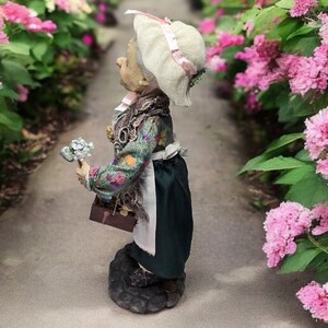 Jacqueline Kent Collection Lady Selling Flowers, JKC Figurine Lady ...