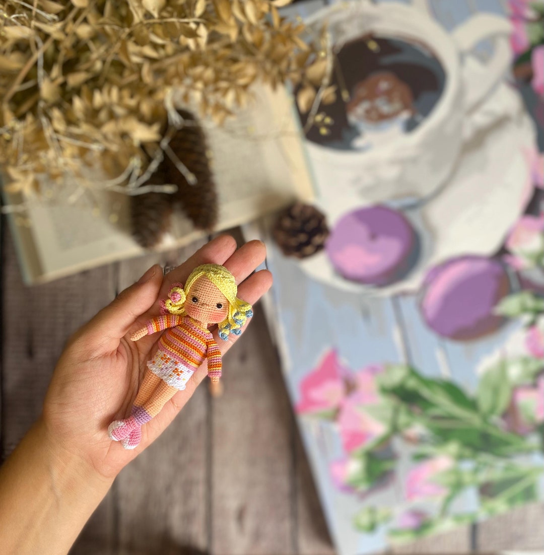 Amigurumi Miniature Enid Doll, Handmade Knitted, Wednesday Doll (11 Cm ...