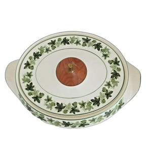 Taylor Smith Taylor Covered Casserole Dish Ironware Greenbriar White ...
