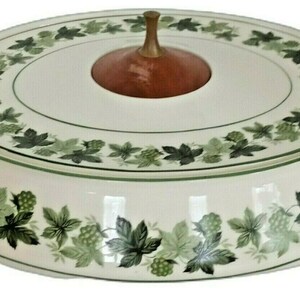 Taylor Smith Taylor Covered Casserole Dish Ironware Greenbriar White ...