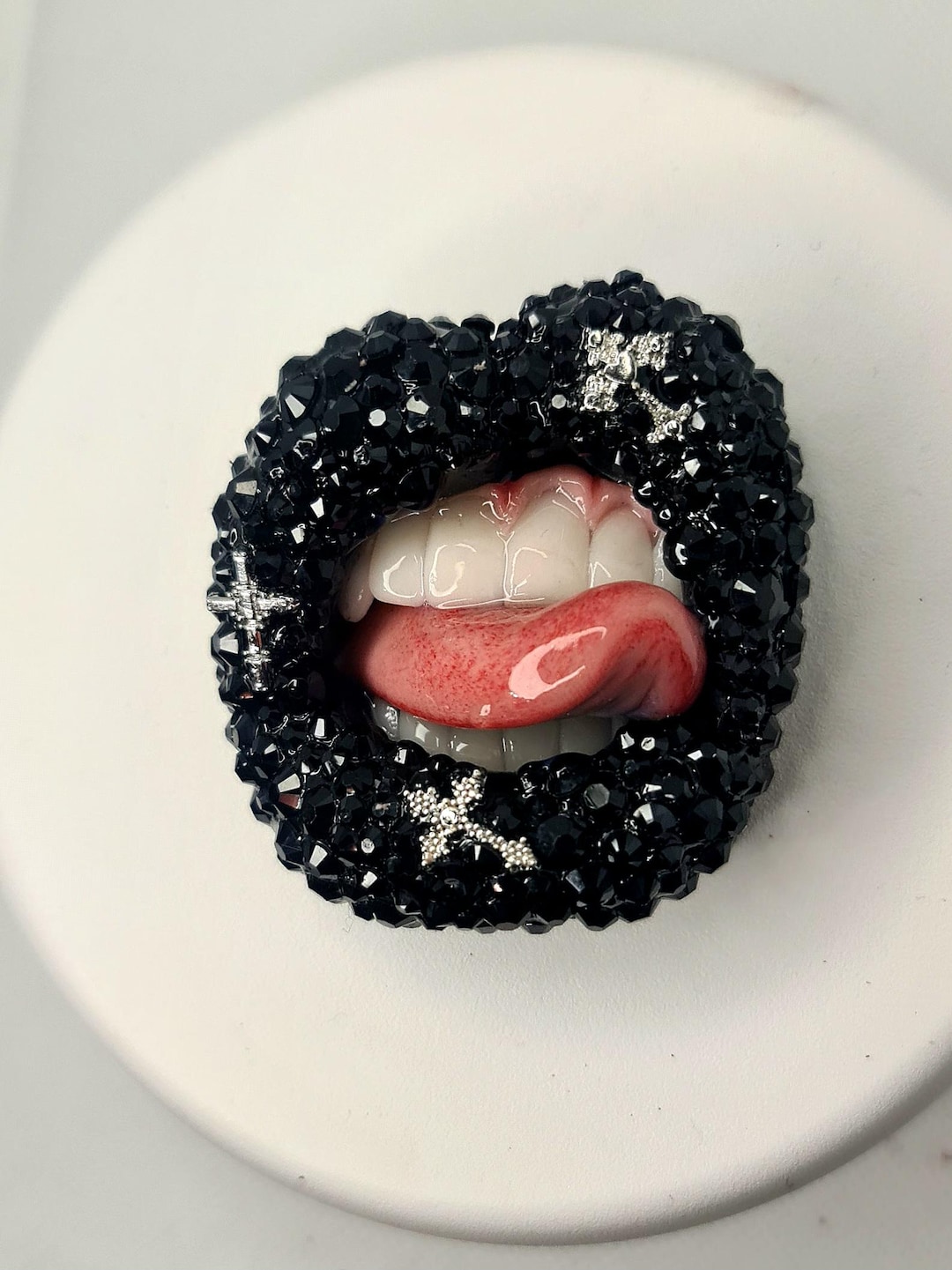 Gothic Style Designed Lips Cigarette / Halloween Brooch / Choker ...