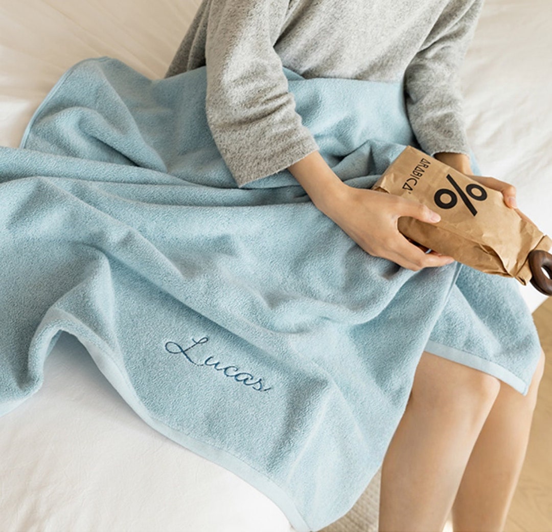 Personalized Embroidered Bath Towel, Custom Name Gift - Etsy