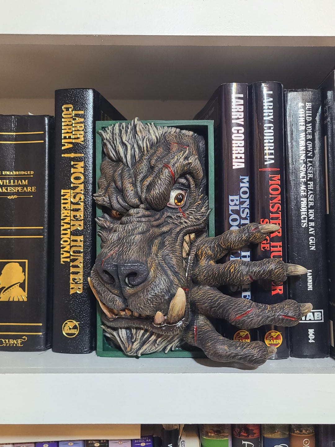 Werewolf Book Nook - Etsy