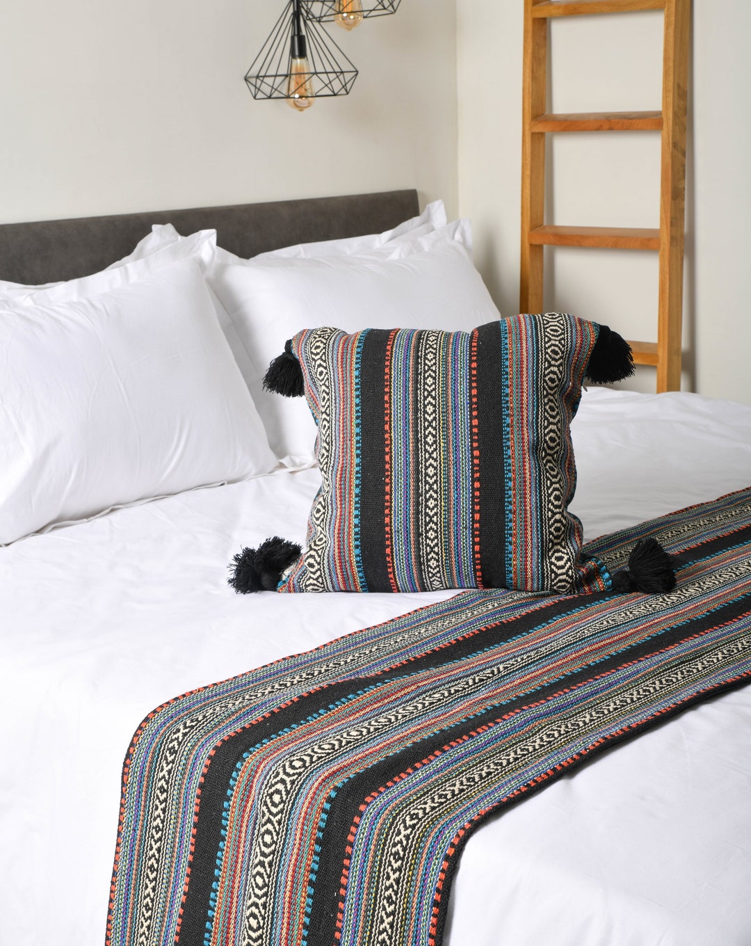 Decorative Bed Runner With Cushion Cover for Bedroom Hotel, Aztec ...