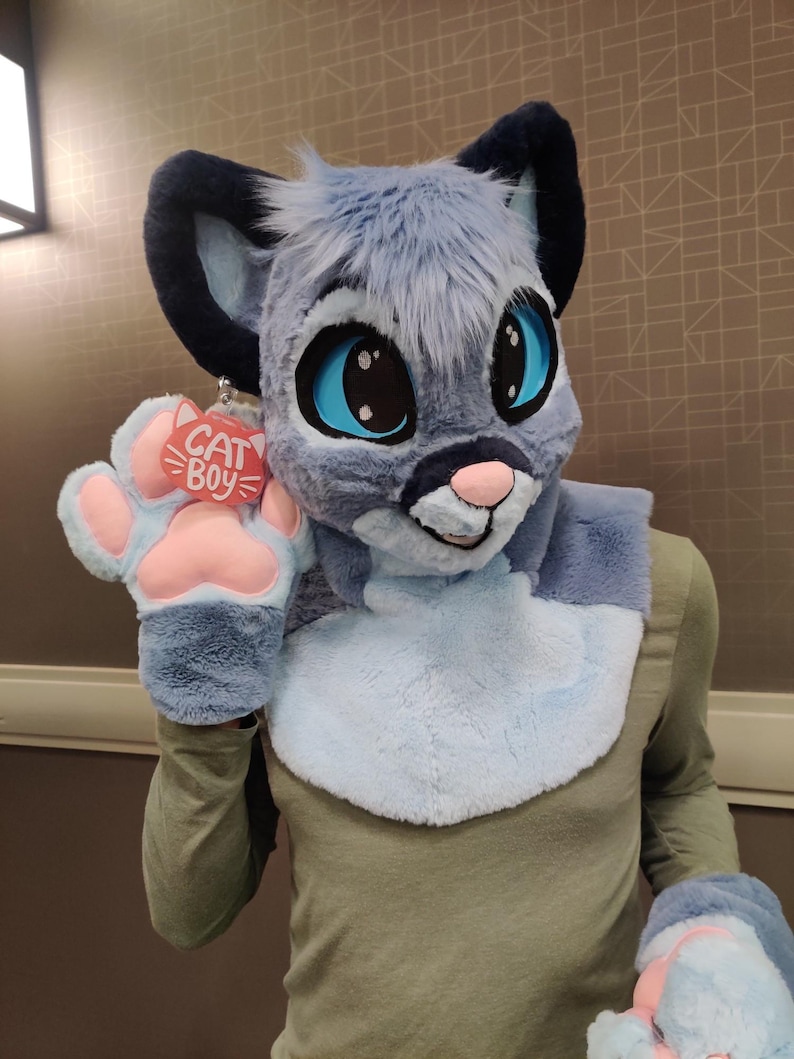 Paw Badges: Pronouns - Cosplay/fursuit/pet Communication Tags - Etsy