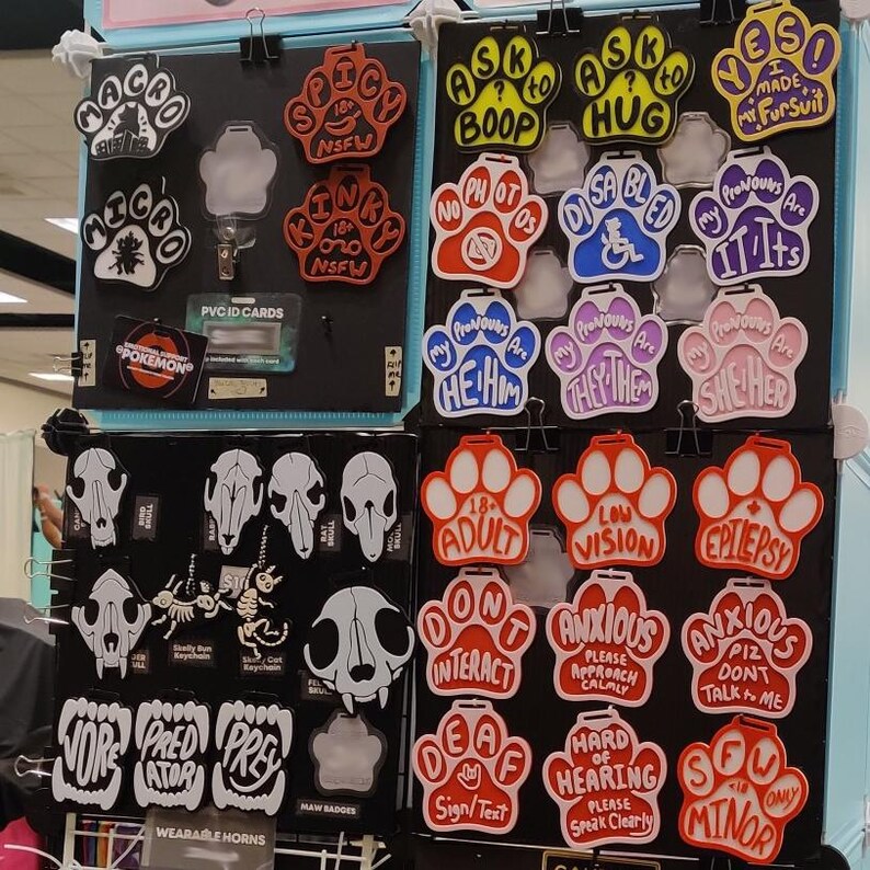 Paw Badges: Pronouns - Cosplay/fursuit/pet Communication Tags - Etsy