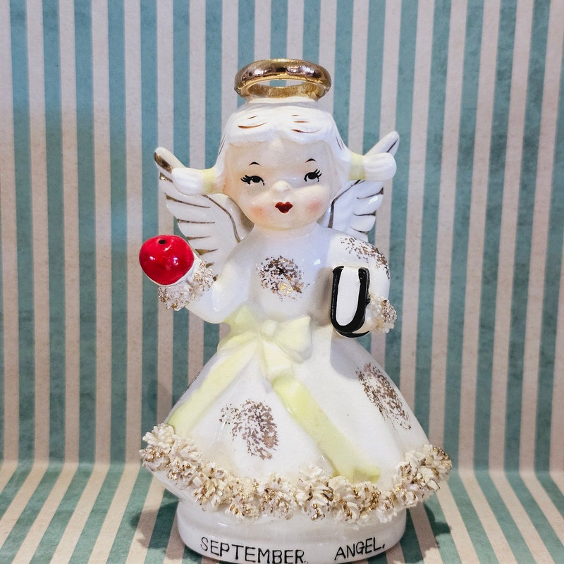 Kitsch Gifts - 60+ Gift Ideas for 2025