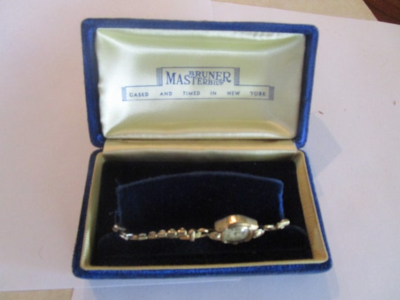 Antique Bruner Masterbilt Ladies Wristwatch in Original Velvet - Etsy