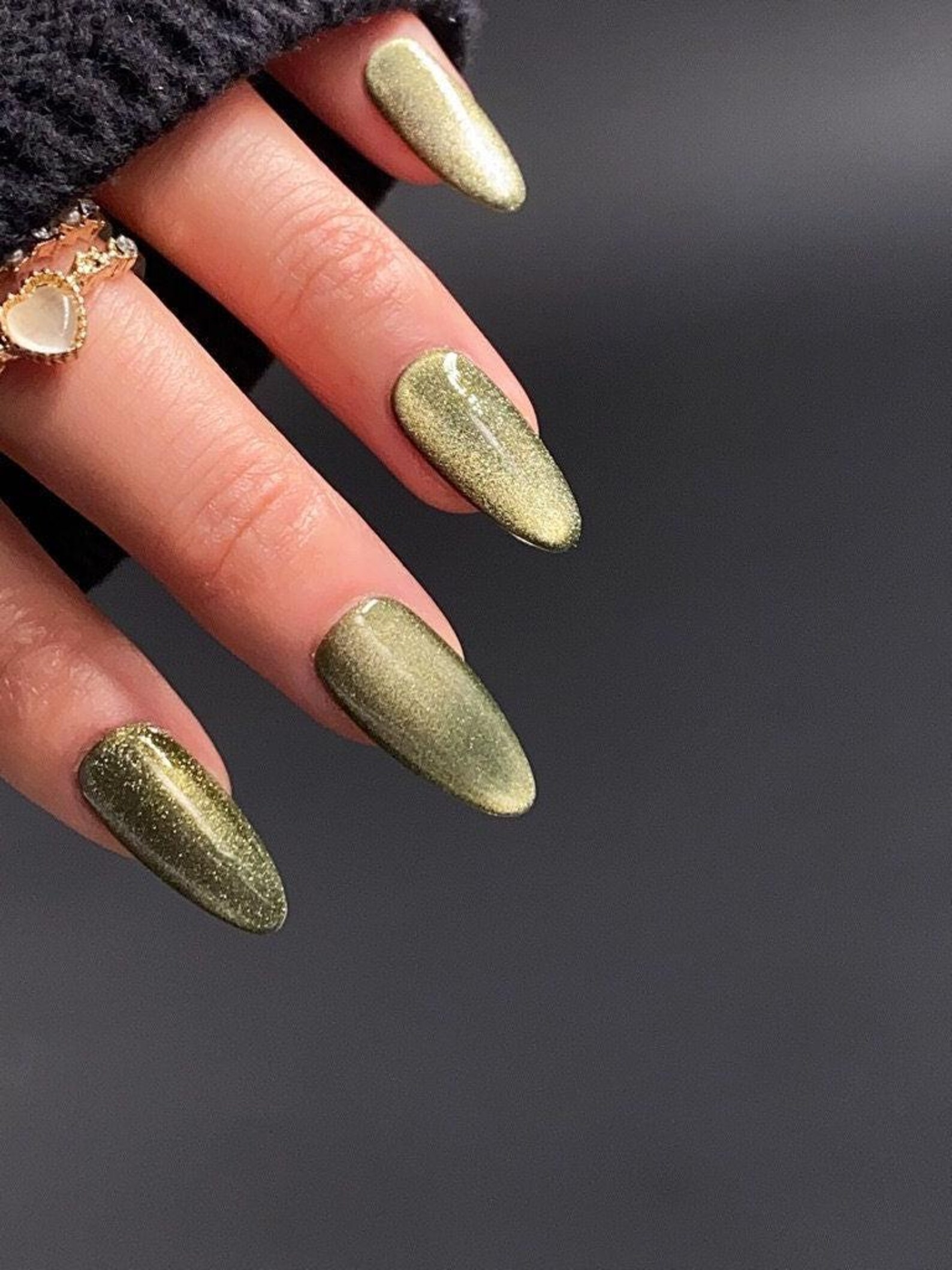 Mistic Green (cat Eye Effect) | Durable Nails | Essential Nails ...