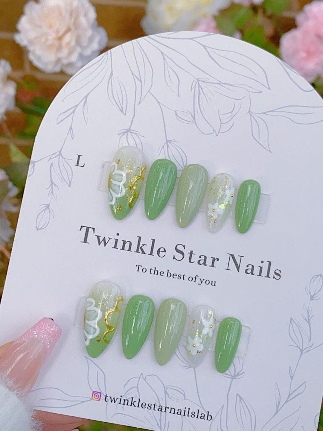 Palace Green Golden Flower / Durable Nails / Premium Nails / Gel Nails ...