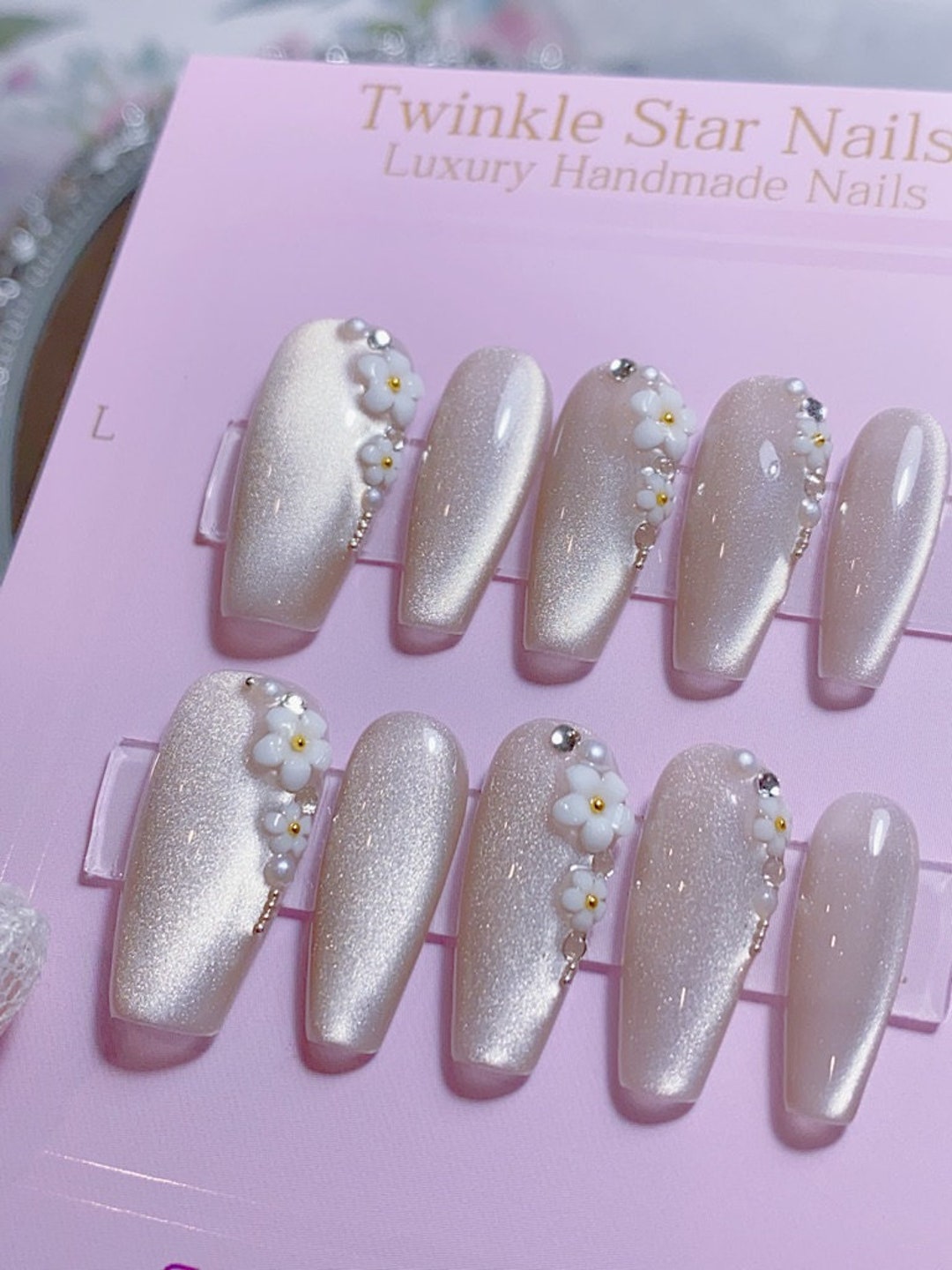 Dream Day | Durable Nails | Reusable Nails | Gel Nails | 3min to Apply ...