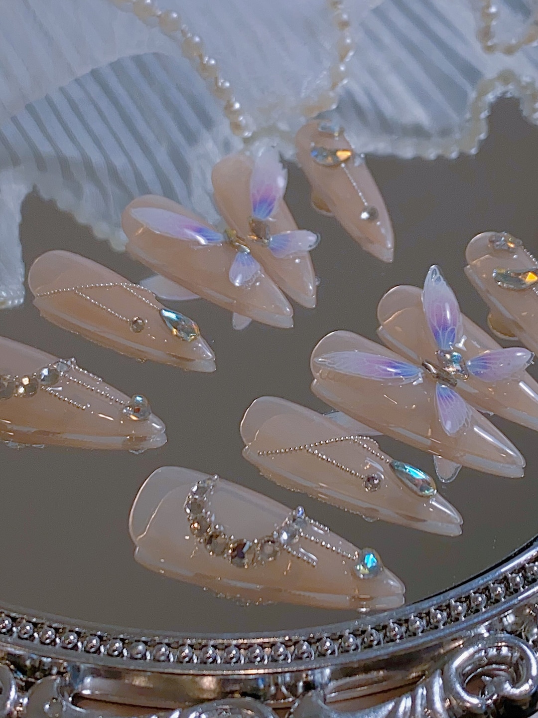 Gorgeous Butterfly Wings Inspired Press on Nails | Moon Rhinestone ...