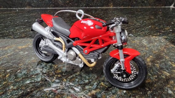 Ducati Monster 696 Custom