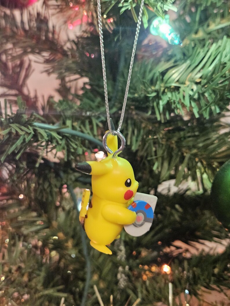 Pokémon Pikachu Holding a Christmas Card Christmas Ornament - Etsy