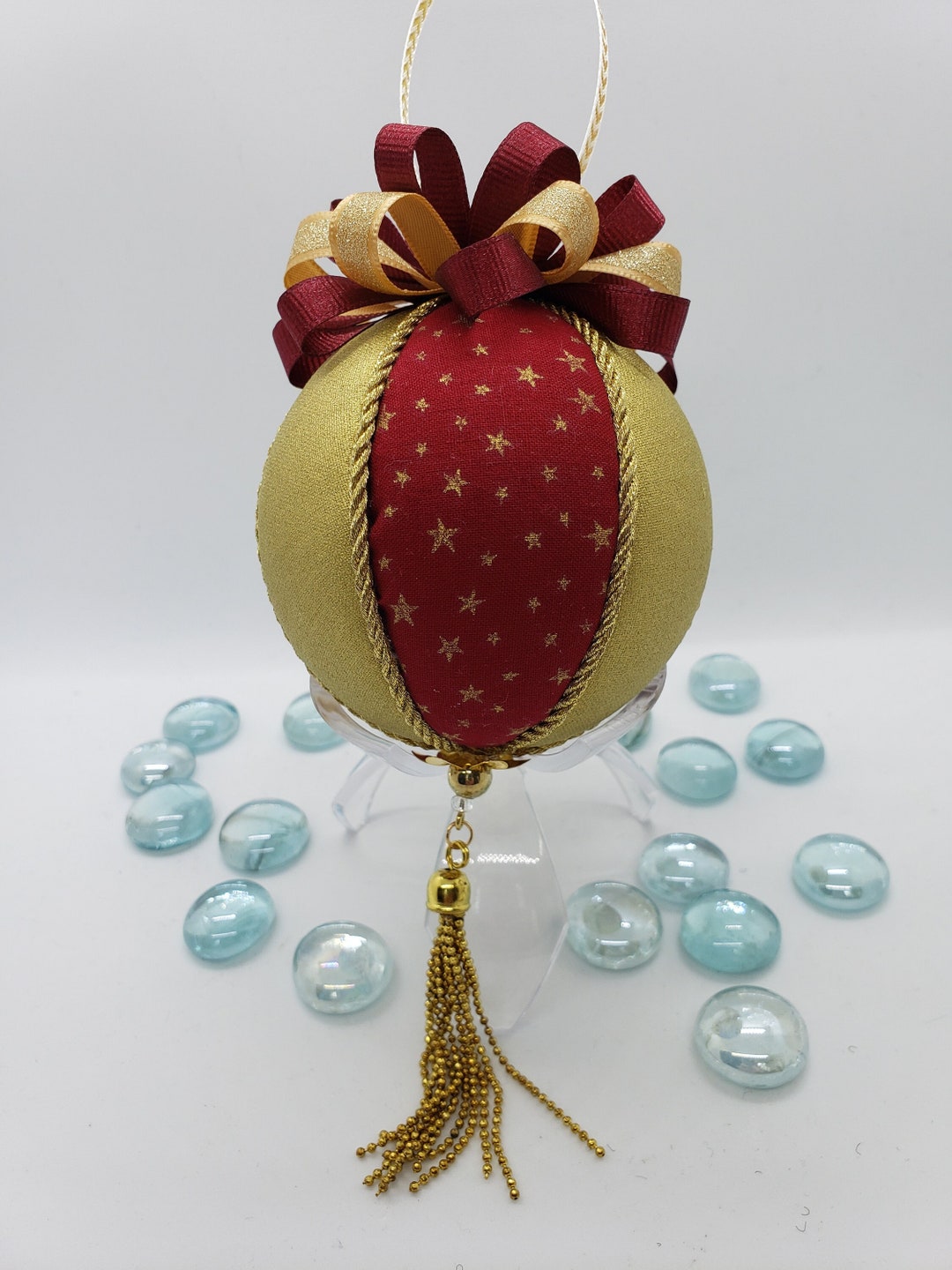 C13 - Burgundy Stars and Gold Kimekomi Fabric No Sew Ornament With ...