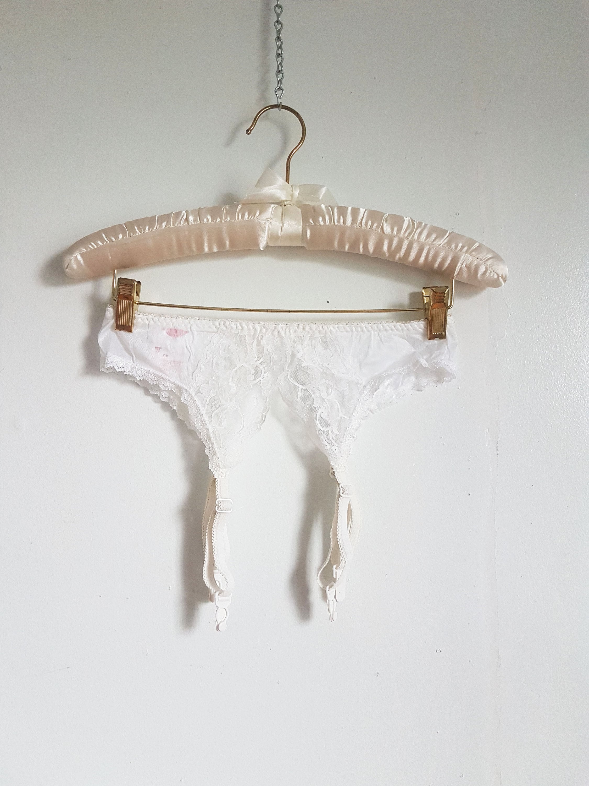 1970s Vintage White Lace Garter Belt, Deadstock French Lingerie (M/L ...