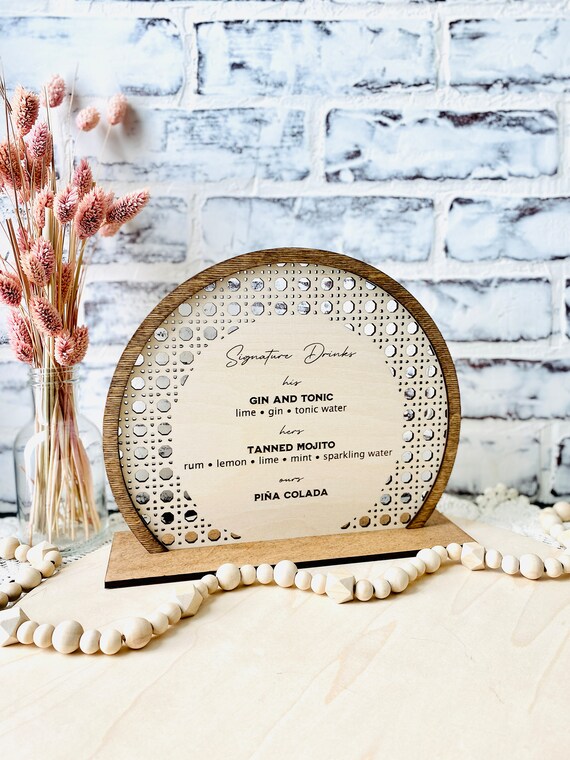 Custom Round Wood Bar Menu Sign // Wedding Bar Sign // Special - Etsy