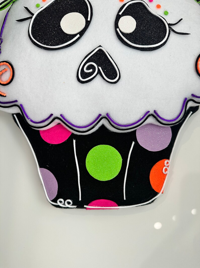 Skully Cupcake Halloween XL Attachment, Halloween Wreath Attachment ...