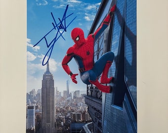 Tom Holland Signed Photo - Etsy