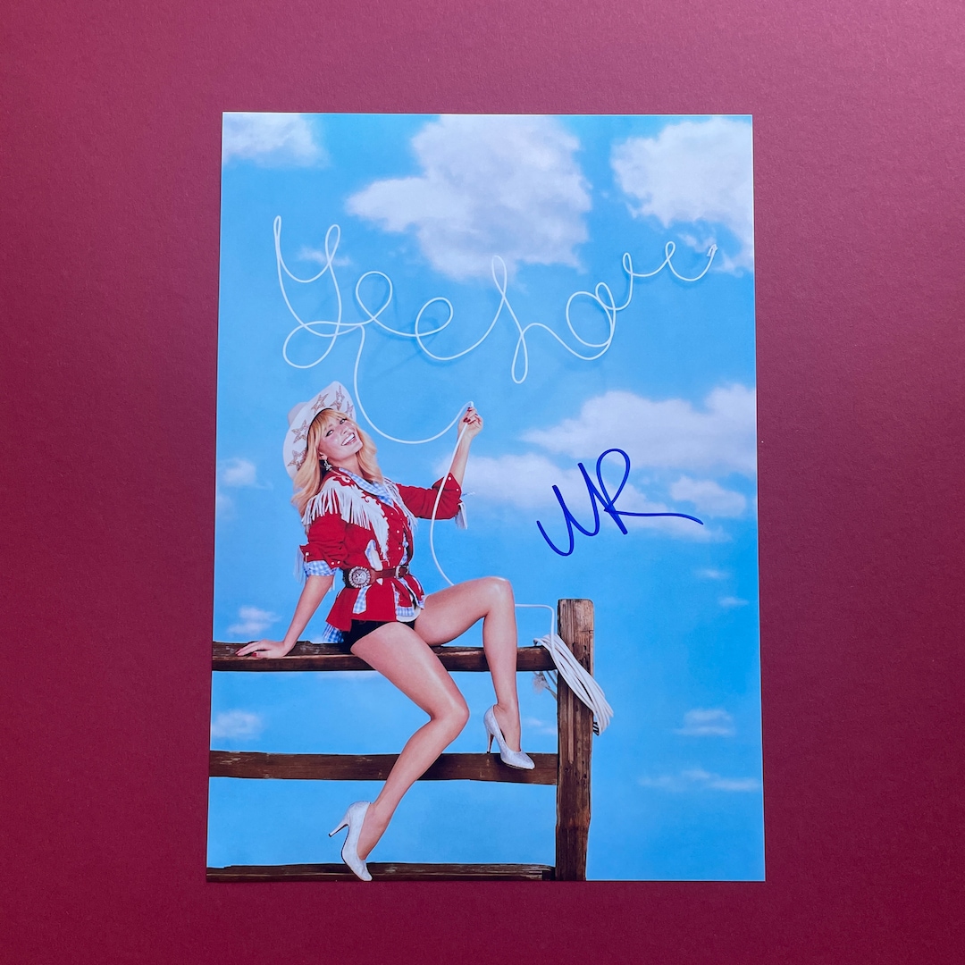 MARGOT ROBBIE - Authentic Hand-signed Photo Autograph With Coa - Etsy