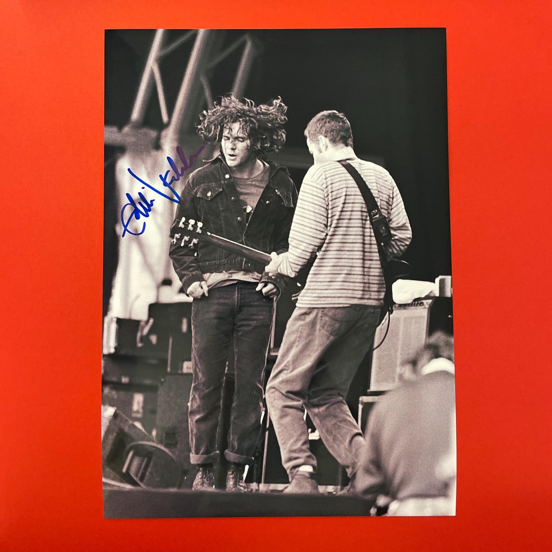 EDDIE VEDDER / Pearl Jam - Authentic Hand-signed Photo Autograph With ...
