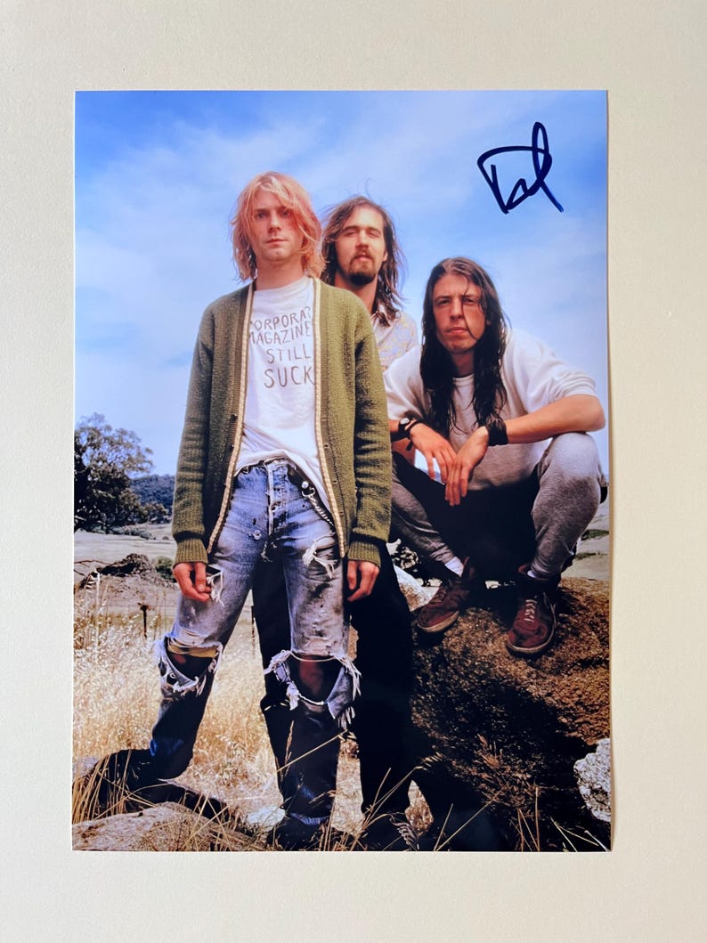 DAVE GROHL / NIRVANA, Foo Fighters - Authentic Hand-signed Photo ...