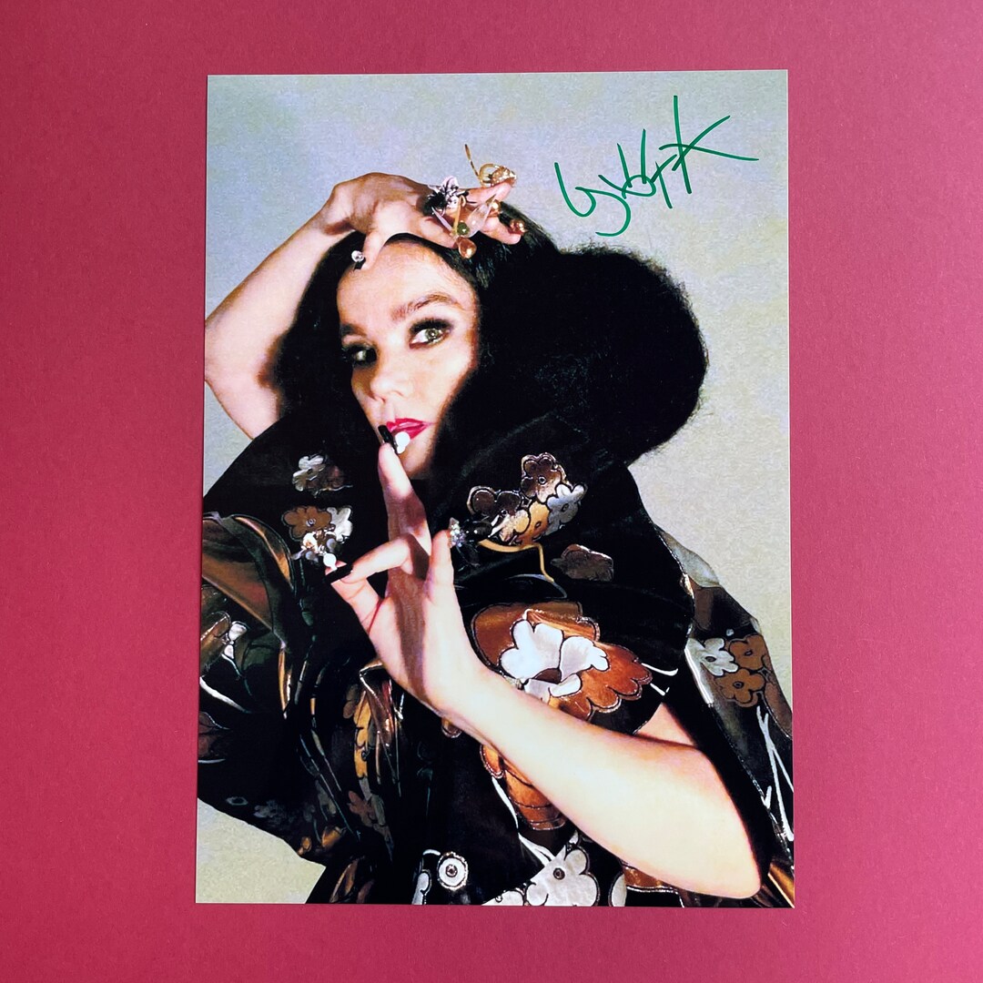 BJORK - Authentic Hand-signed Photo Autograph With Coa - Etsy