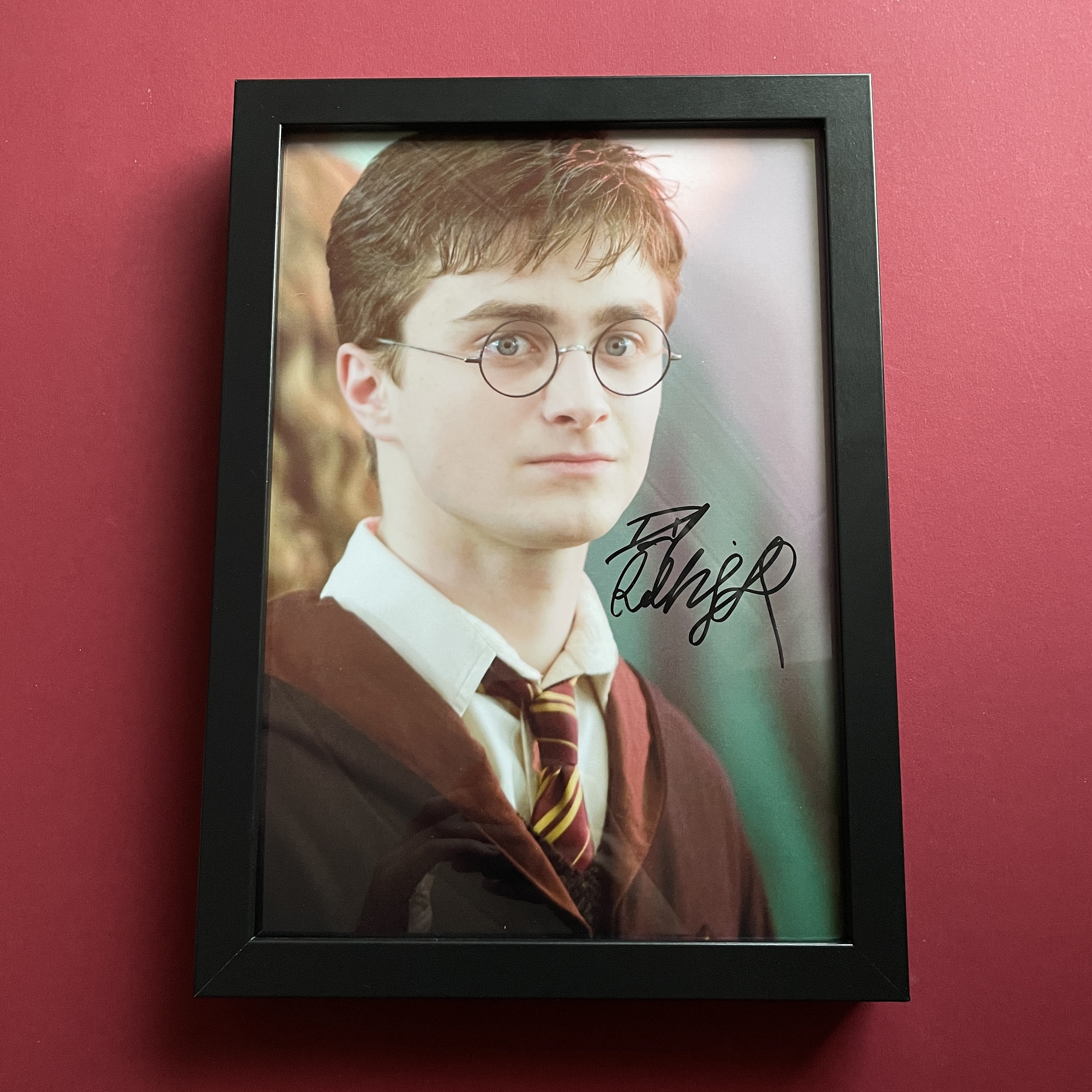 Framed DANIEL RADCLIFFE / Harry Potter Authentic Hand-signed Photo ...
