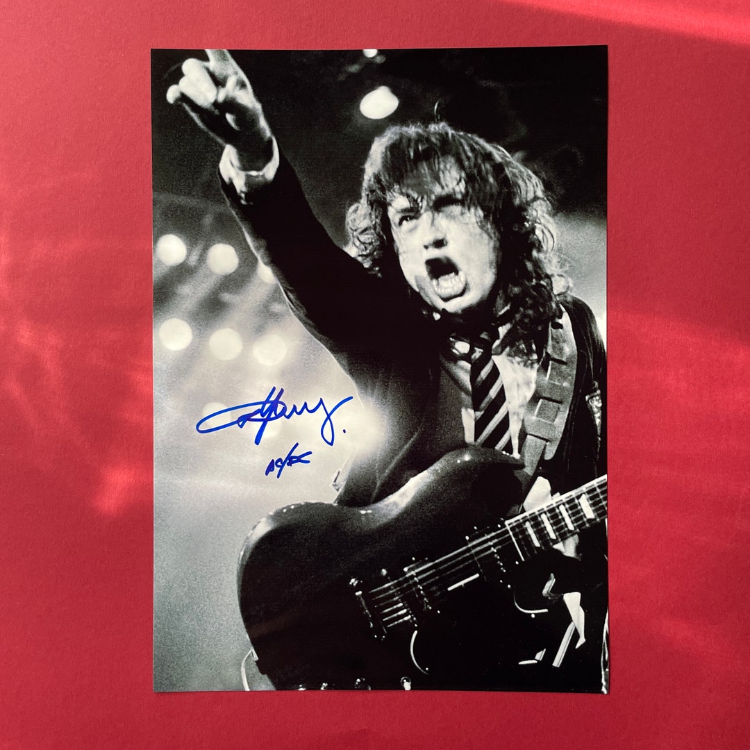 Angus YOUNG / AC/DC - Authentic Hand-signed Photo Autograph With Coa ...