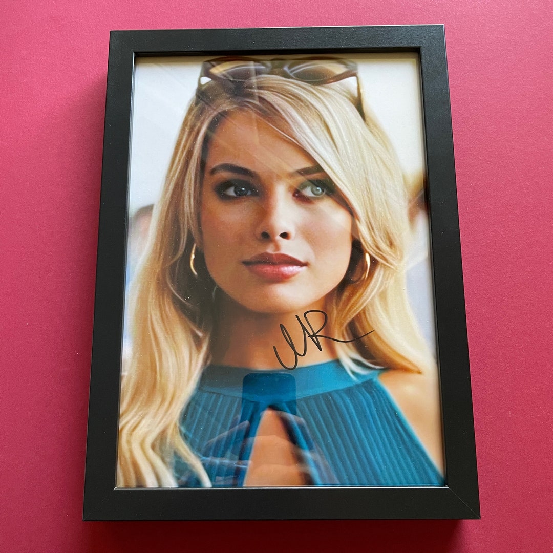 Framed MARGOT ROBBIE Authentic Hand-signed Photo Autograph With Coa - Etsy