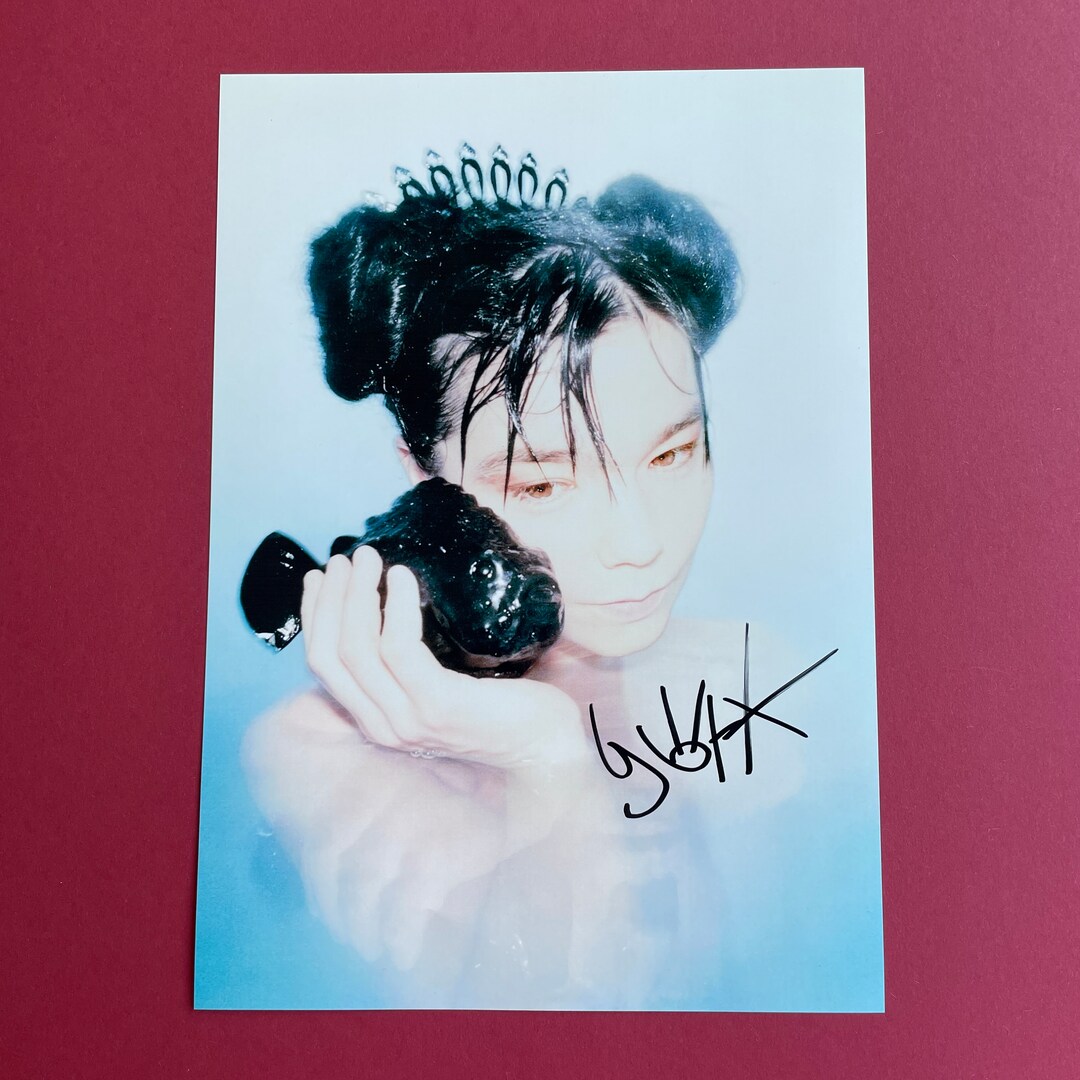 BJORK - Authentic Hand-signed Photo Autograph With Coa - Etsy