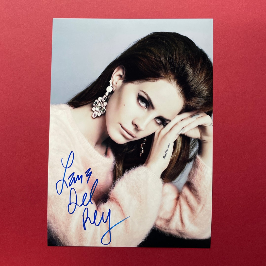 LANA DEL REY Authentic Hand-signed Photo Autograph With Coa - Etsy