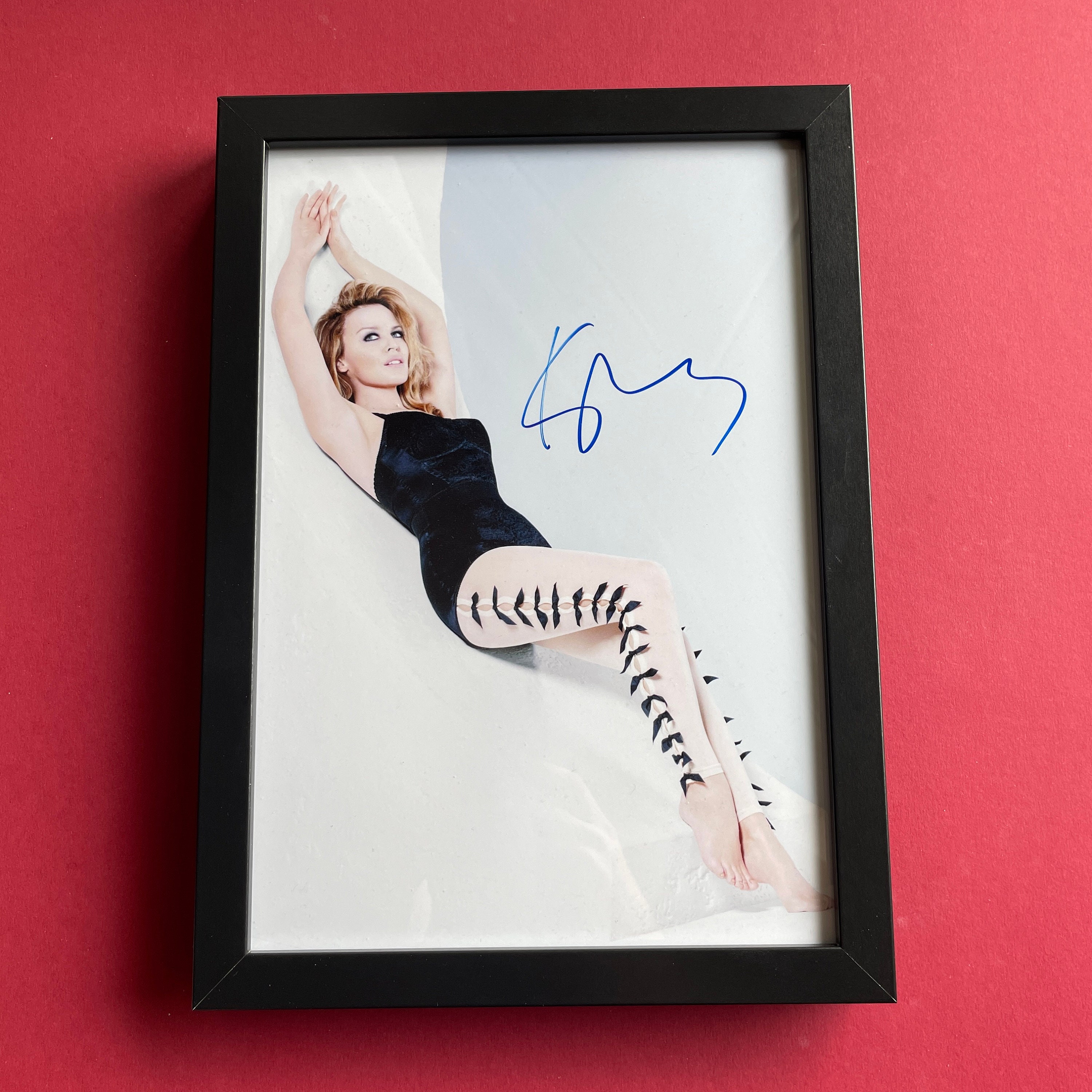 Framed KYLIE MINOGUE Authentic Hand-signed Photo Autograph With Coa - Etsy