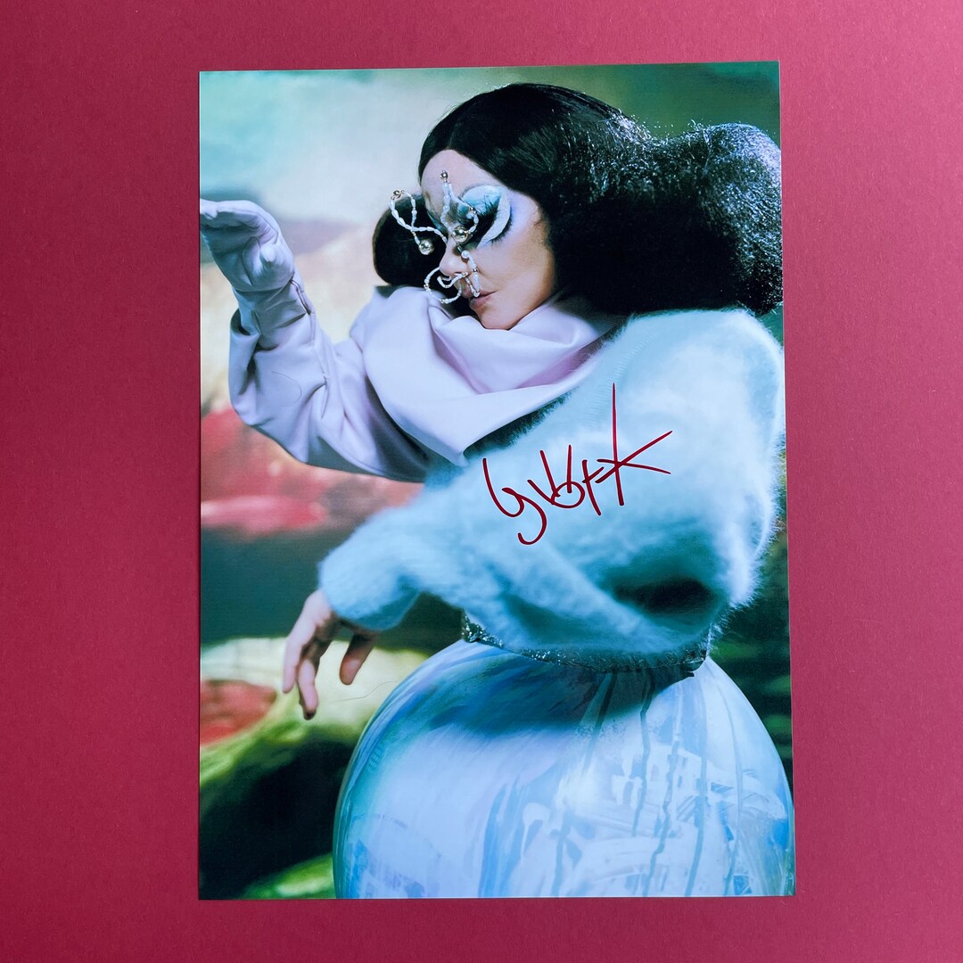 BJORK - Authentic Hand-signed Photo Autograph With Coa - Etsy