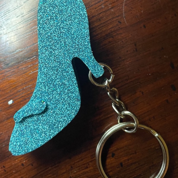 Cinderella Shoe Keychain - Etsy