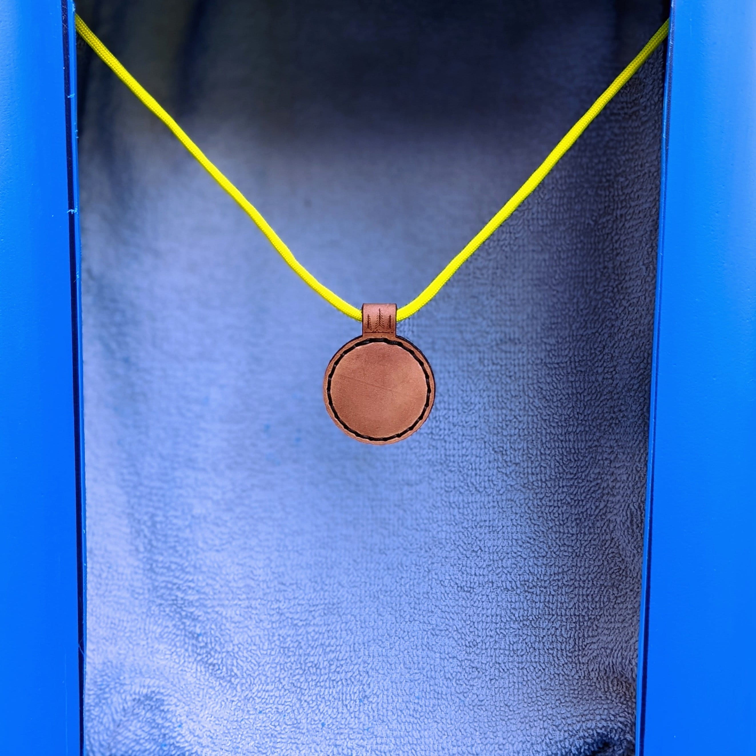 40mm Handmade Leather Slingshot Spinner Target - Etsy